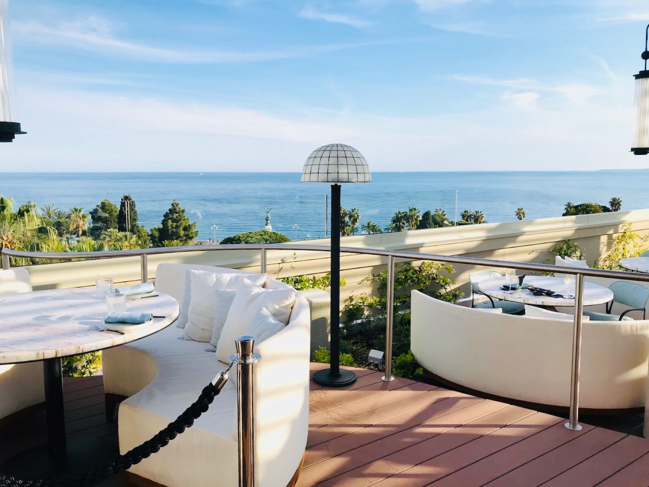 Seen by Olivier - Restaurant & Bar roof top - City guide Love Spots